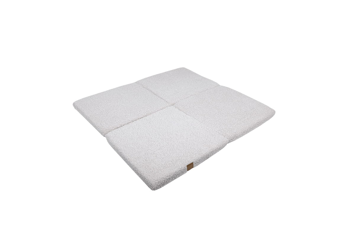Play Mat for Kids - Square Bearly White | Hertwill